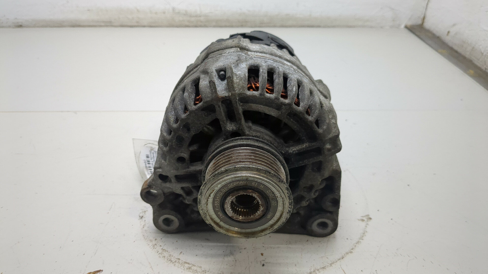 Генератор Skoda Fabia Б/У