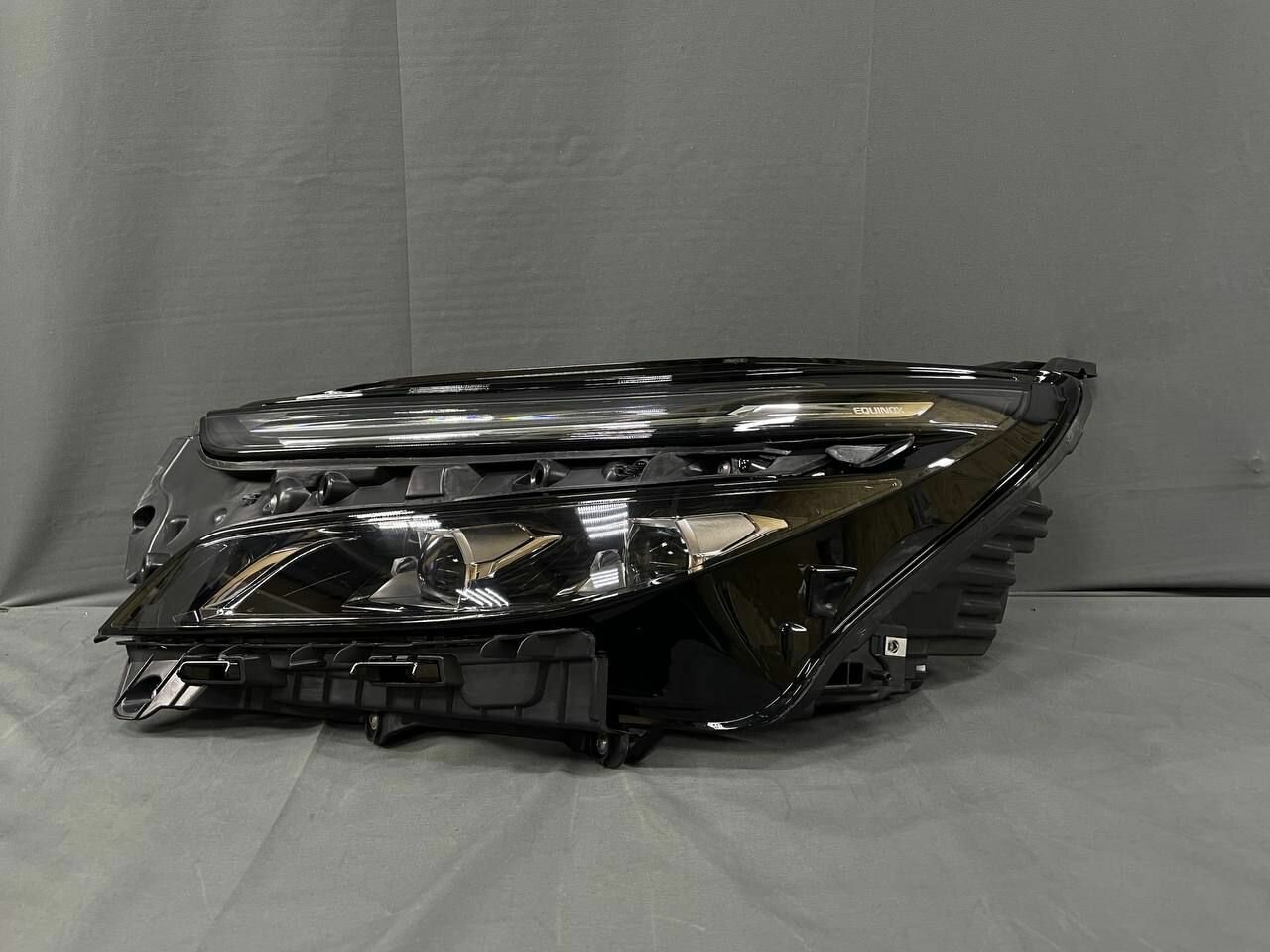 Фара левая Equinox