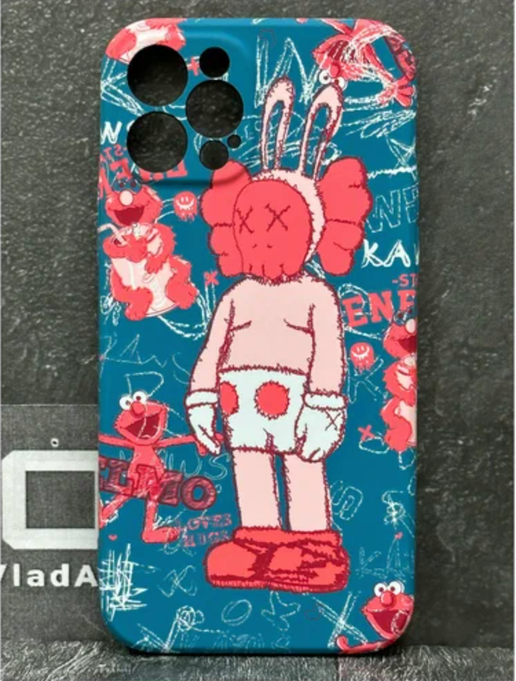 Светящийся чехол-накладка для Iphone 13 pro Max / Айфон 13 про макс LUXO/KAWS/ с флуоресцентным рисунком