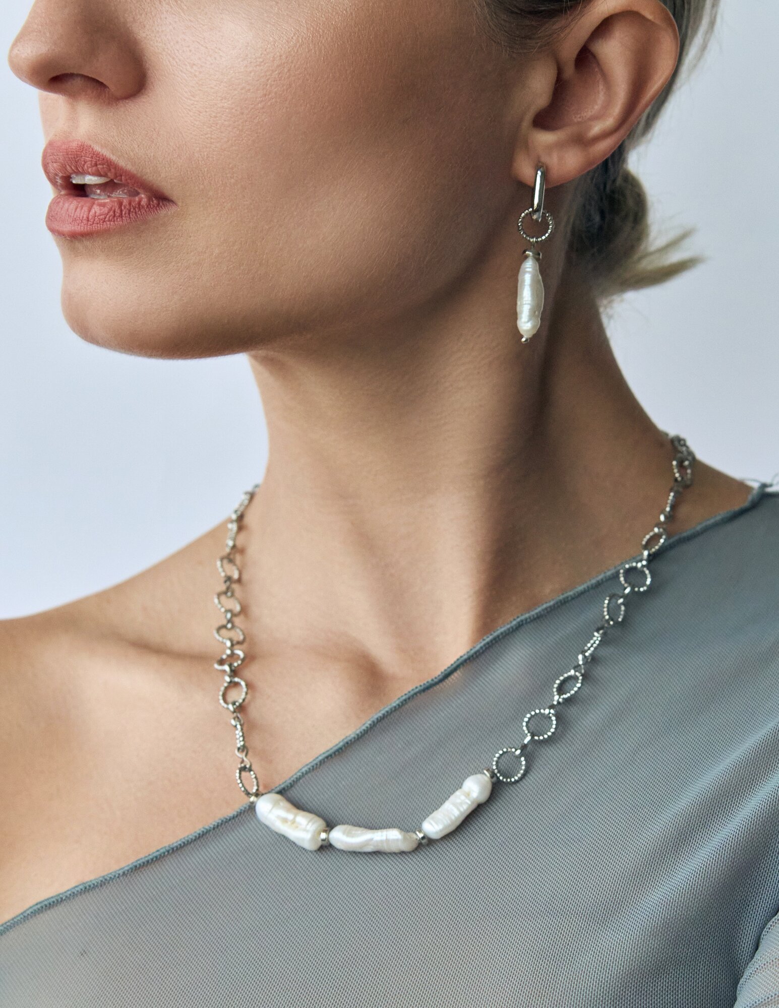 Комплект бижутерии: колье, серьги, жемчуг культивированный