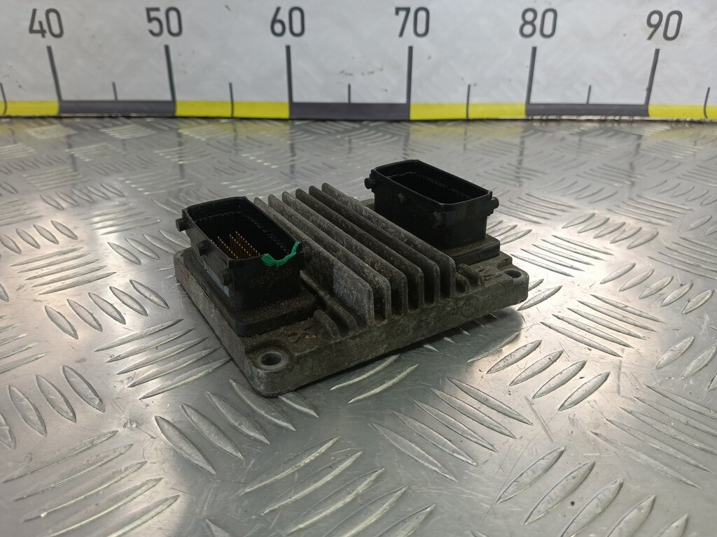 Блок управления двигателем Б/У для FORD Tourneo Connect I (2002—2009) 1352282