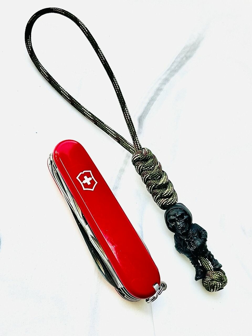 Темляк брелок для ножа "Пацан Скелет"
