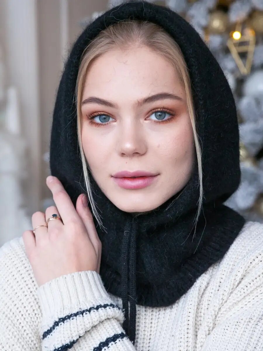 Капор Осень-зима 2026 для женщин