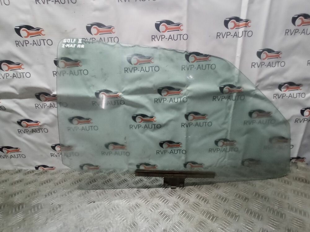 Стекло переднее правое VW Golf 2 купе 1983-1992 VAG