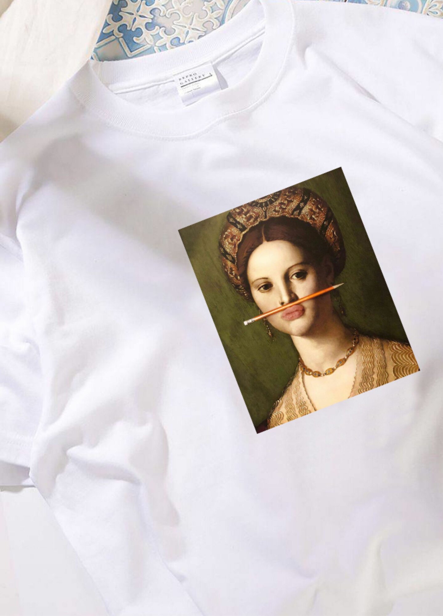 Термонаклейка для одежды / принт / аппликация Девушка с карандашом