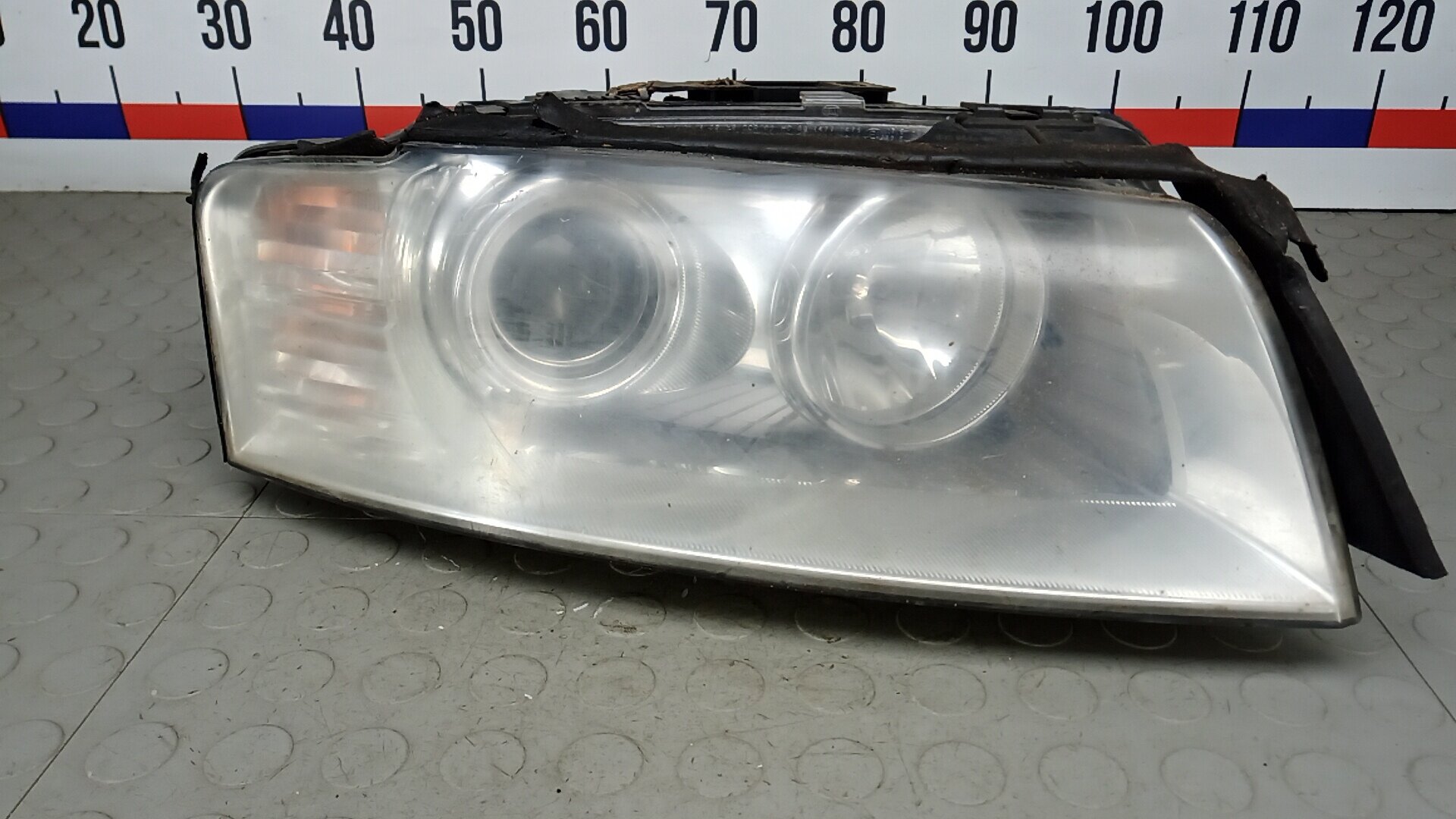 Фара правая AUDI A8 D3, Номер 4E0941030AS