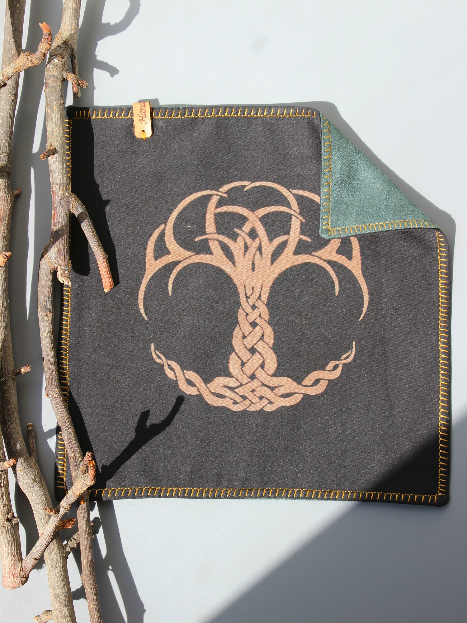 Платок для ножа Хэнк EDC "Древо Жизни Ясень Иггдрасиль" Черный