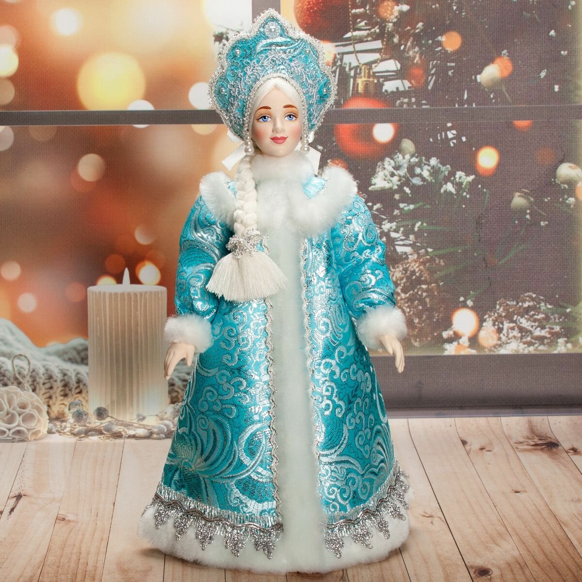 Фигурка Кукла Снегурочка под елку ручной работы в серебре 30см