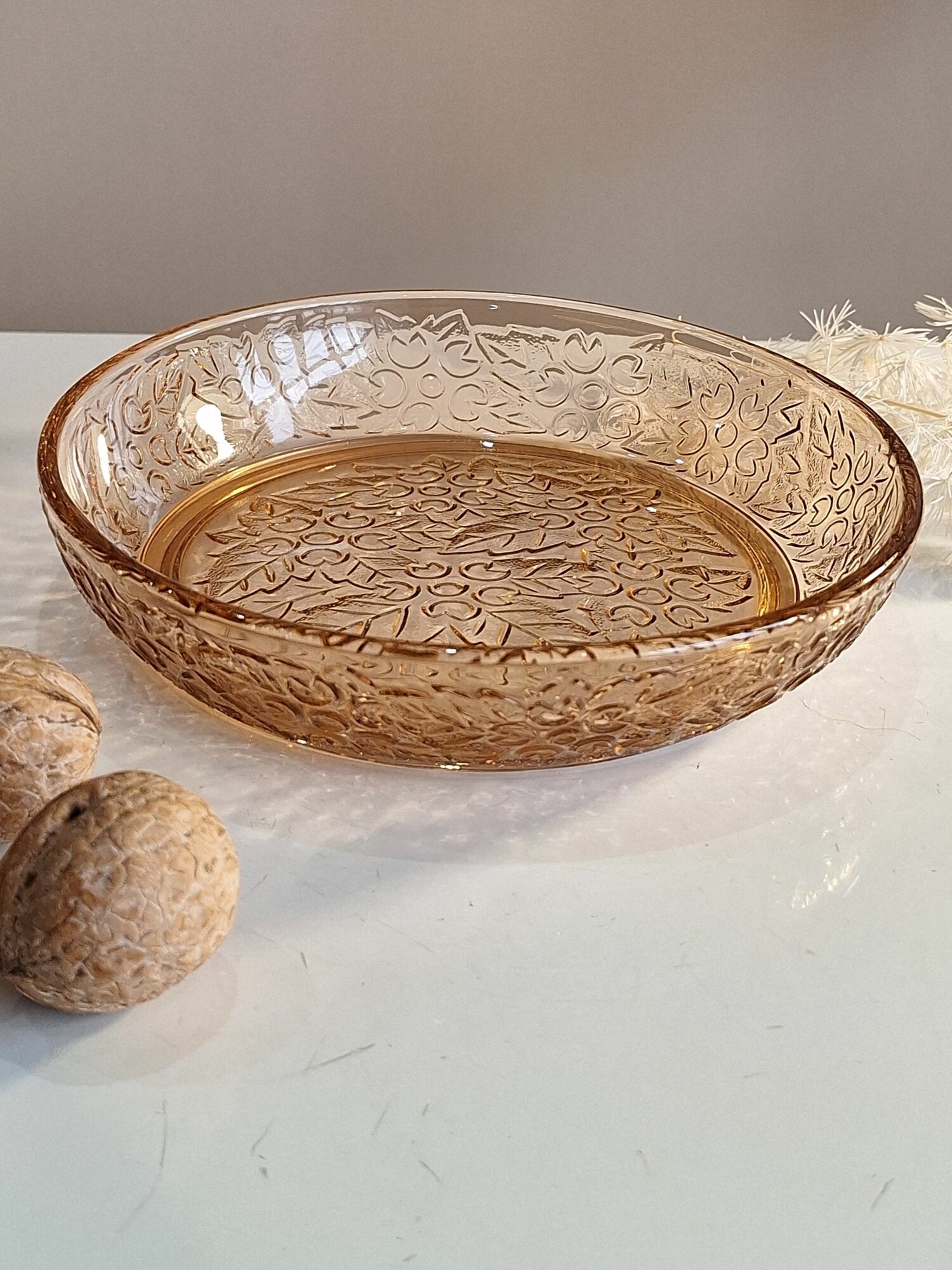 Ваза винтажная Конфетница из карамельного стекла Неман 15 см. СССР