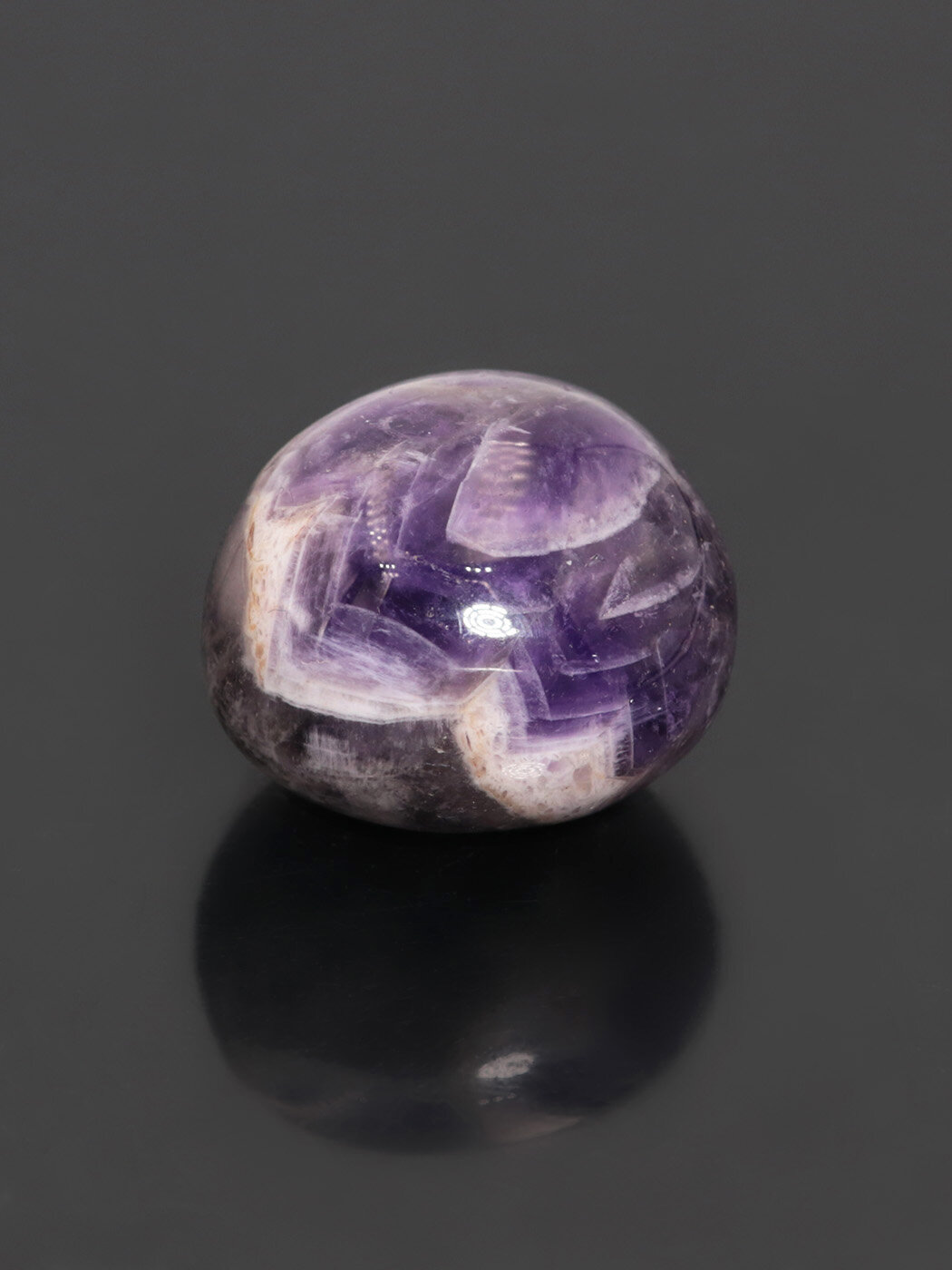 Аметист "шеврон" галтовка, натуральный камень/минерал (10-15 г, 2-2,5 см)