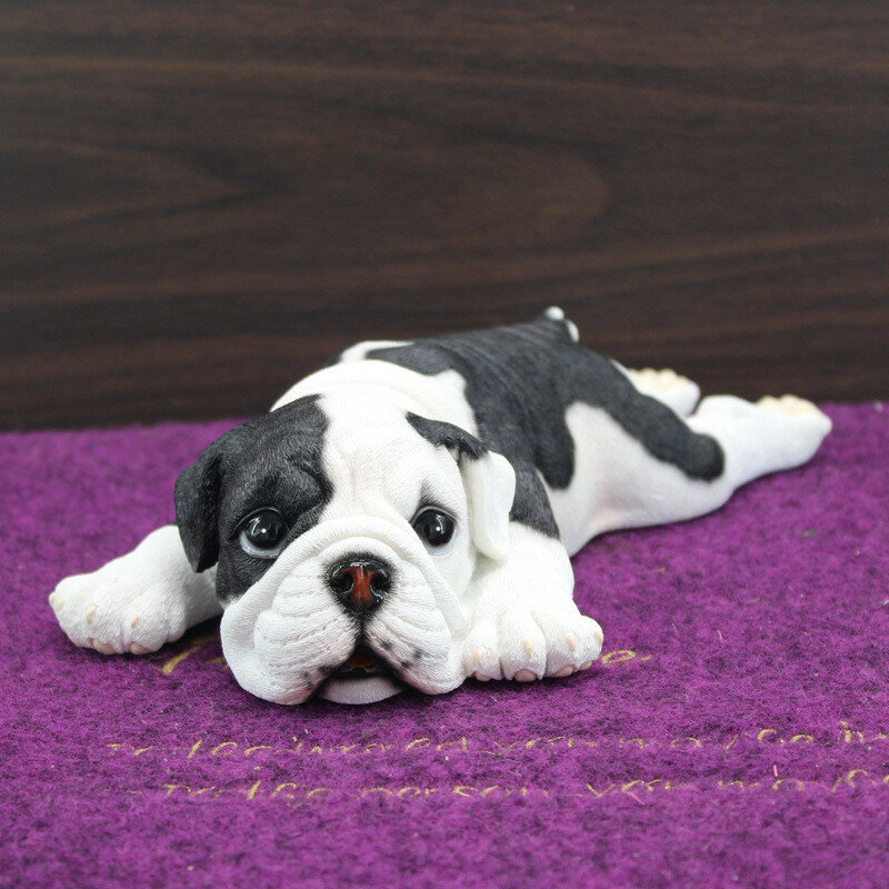 Modern resin bulldog ornament car decoration for animal enthusiasts