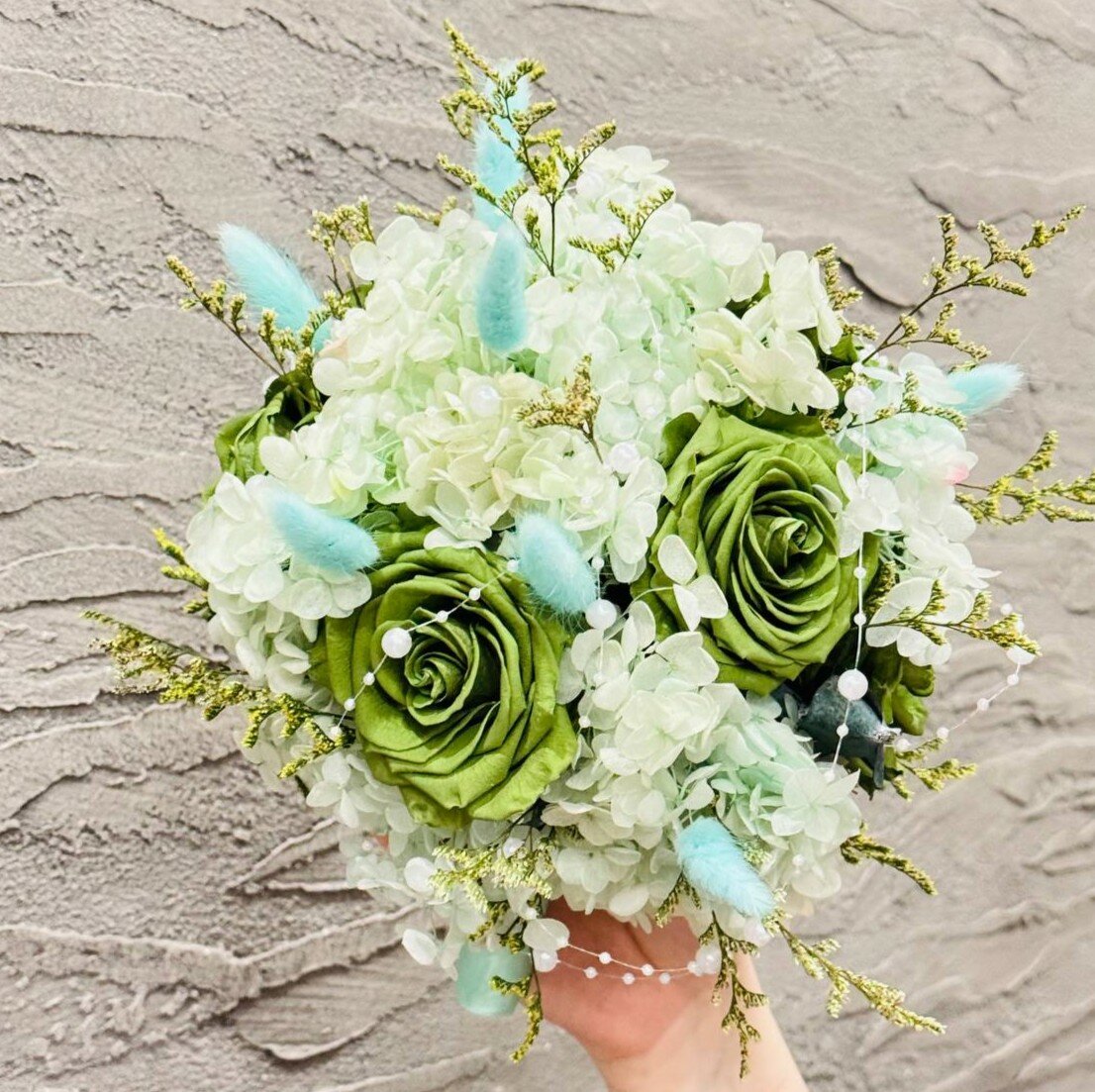 Свадебный букет невесты из стабилизированных цветов