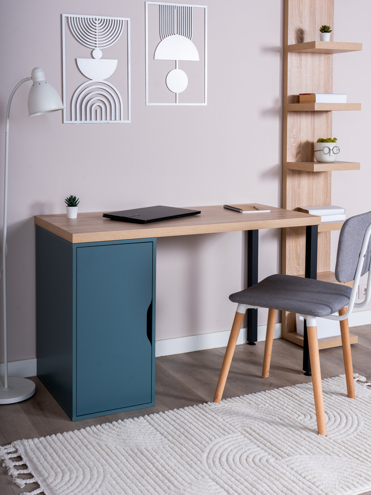 Стол письменный ГУД лакк Ингар, с дверцей , 120х75х55 см, серо-бирюзовый/черный, столешница дуб беленый