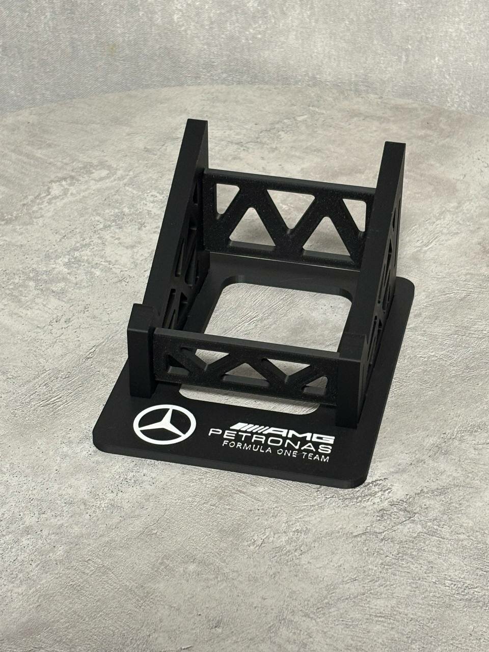 Подставка для конструктора Technic "Гоночная машина Mercedes", 42171, 3D-печать, черная — фото 1