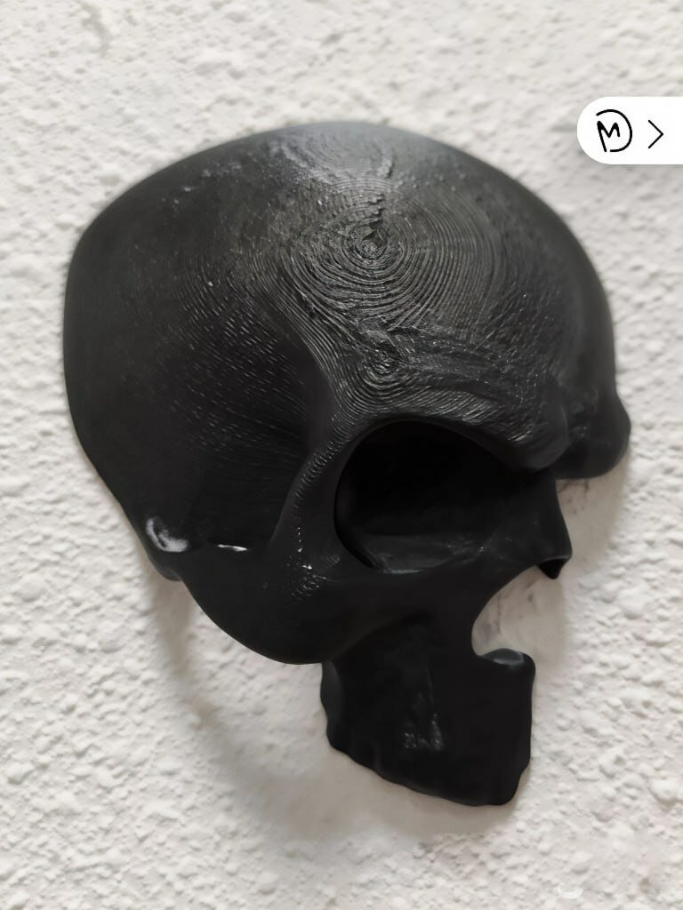 Статуэтка барельеф - череп в стене №9 черный