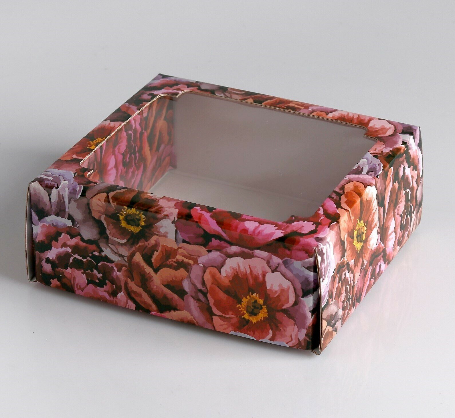 !09 Коробка подарочная крышка-дно, с окном "Букет пионов" 14,5 х 14,5 х 6 см.