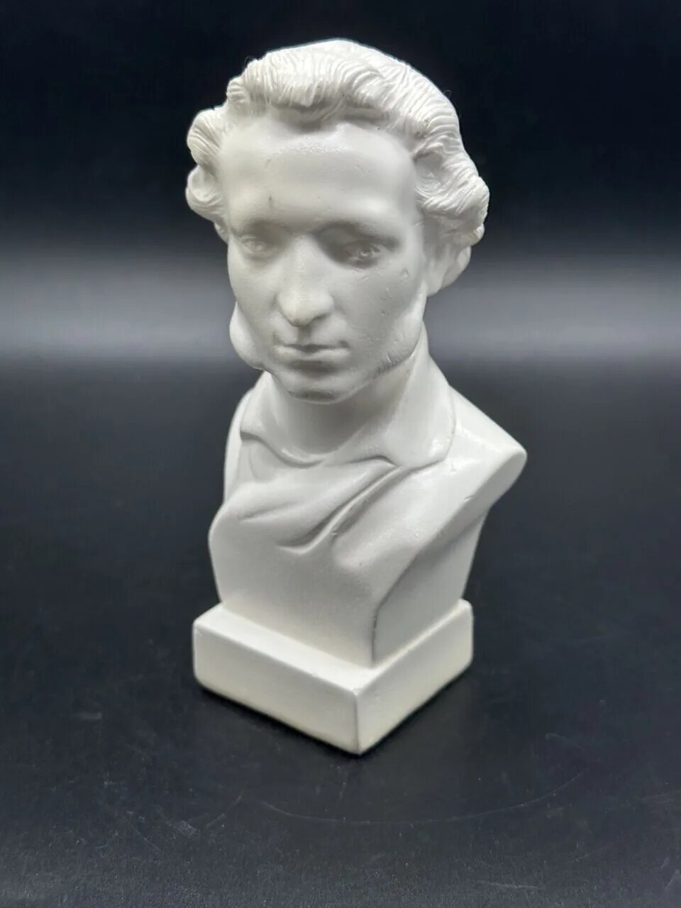 Статуэтка Бюст А С Пушкин коллекционный