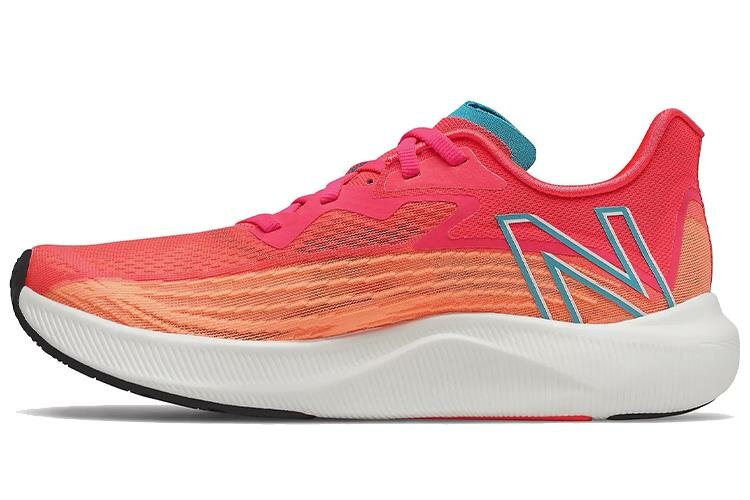 Кроссовки New Balance FuelCell Rebel V2