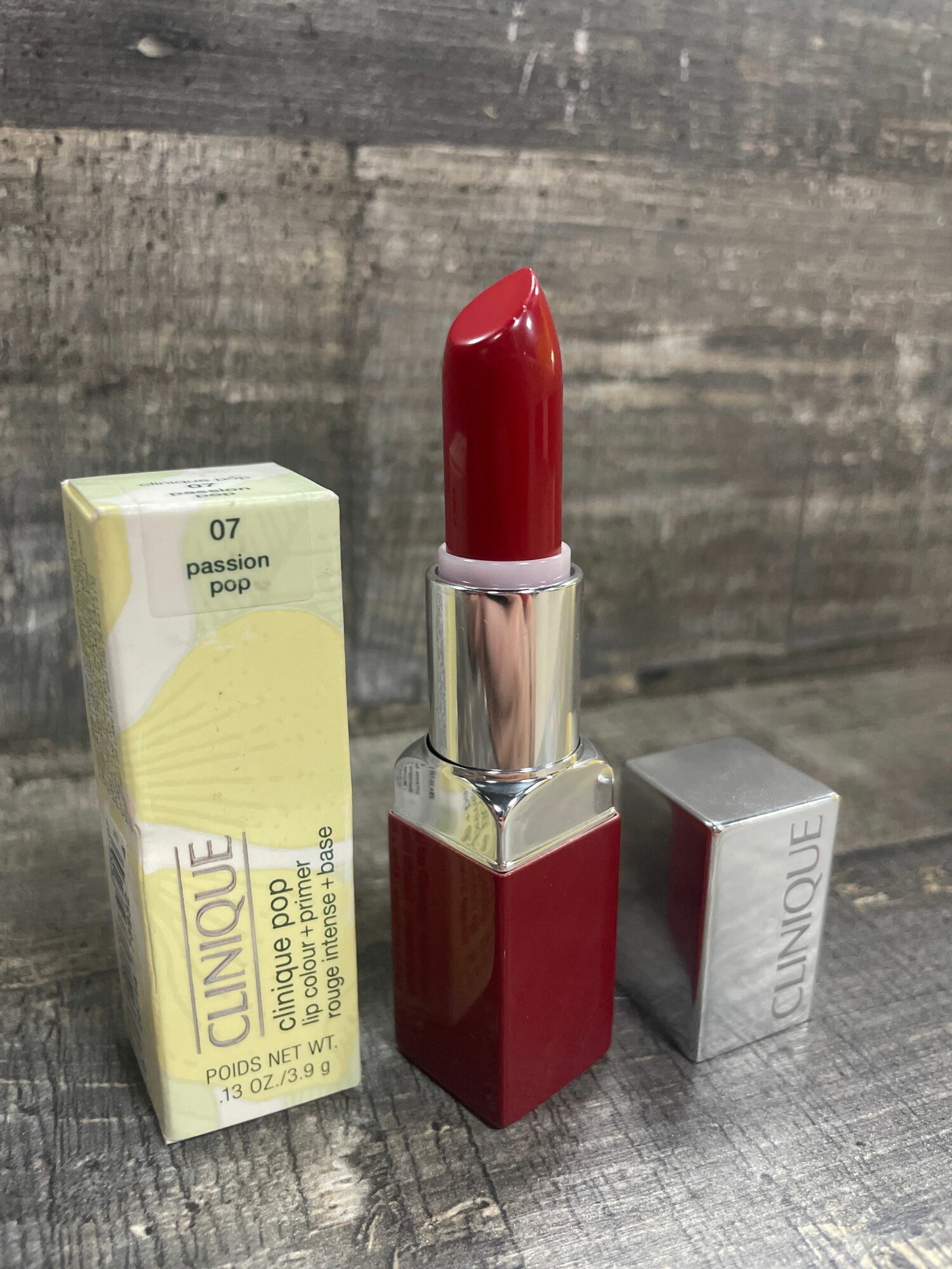 Губная помада Pop Lip Colour and Primer. 07 Passion pop. Бельгия.