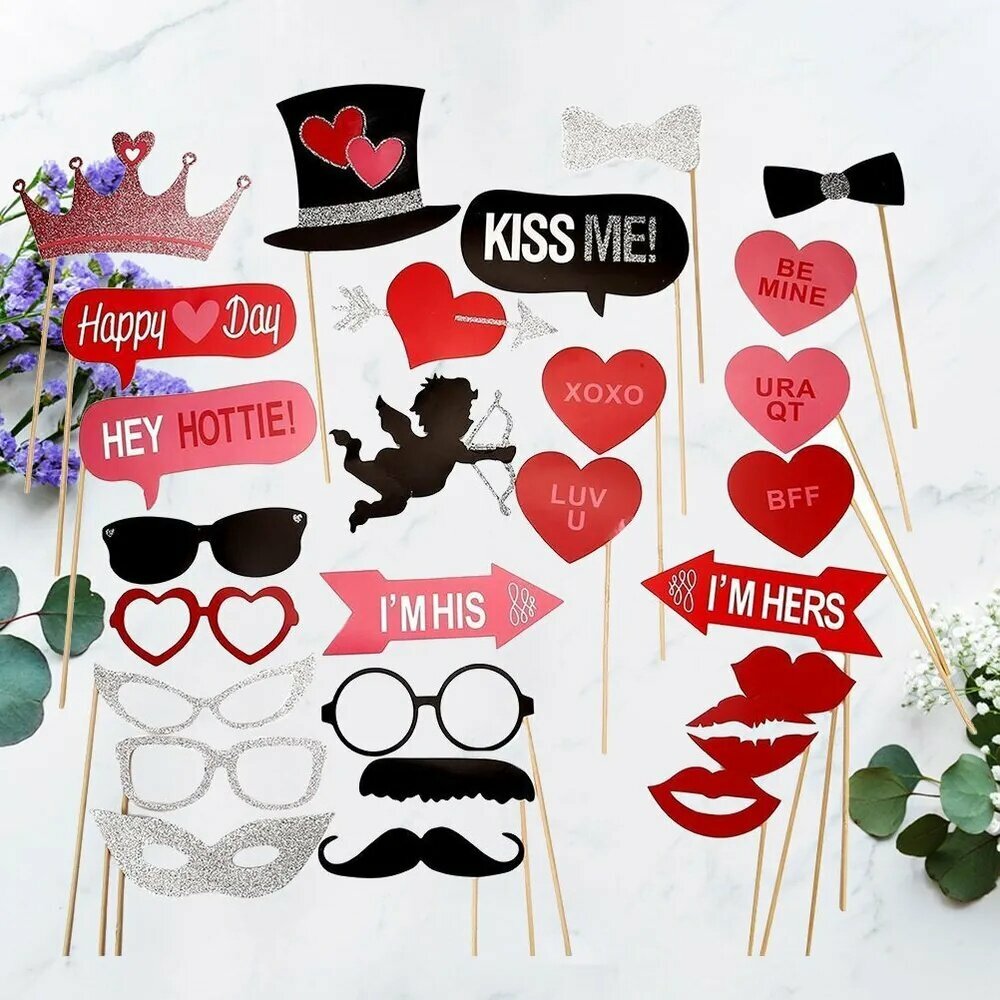 Набор фотобутафории из 27 деревянных элементов для фотосессии ко дню святого валентина