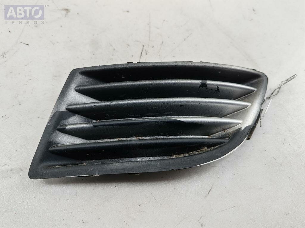 Решетка (заглушка) в бампер Ford Galaxy (2000-2006)