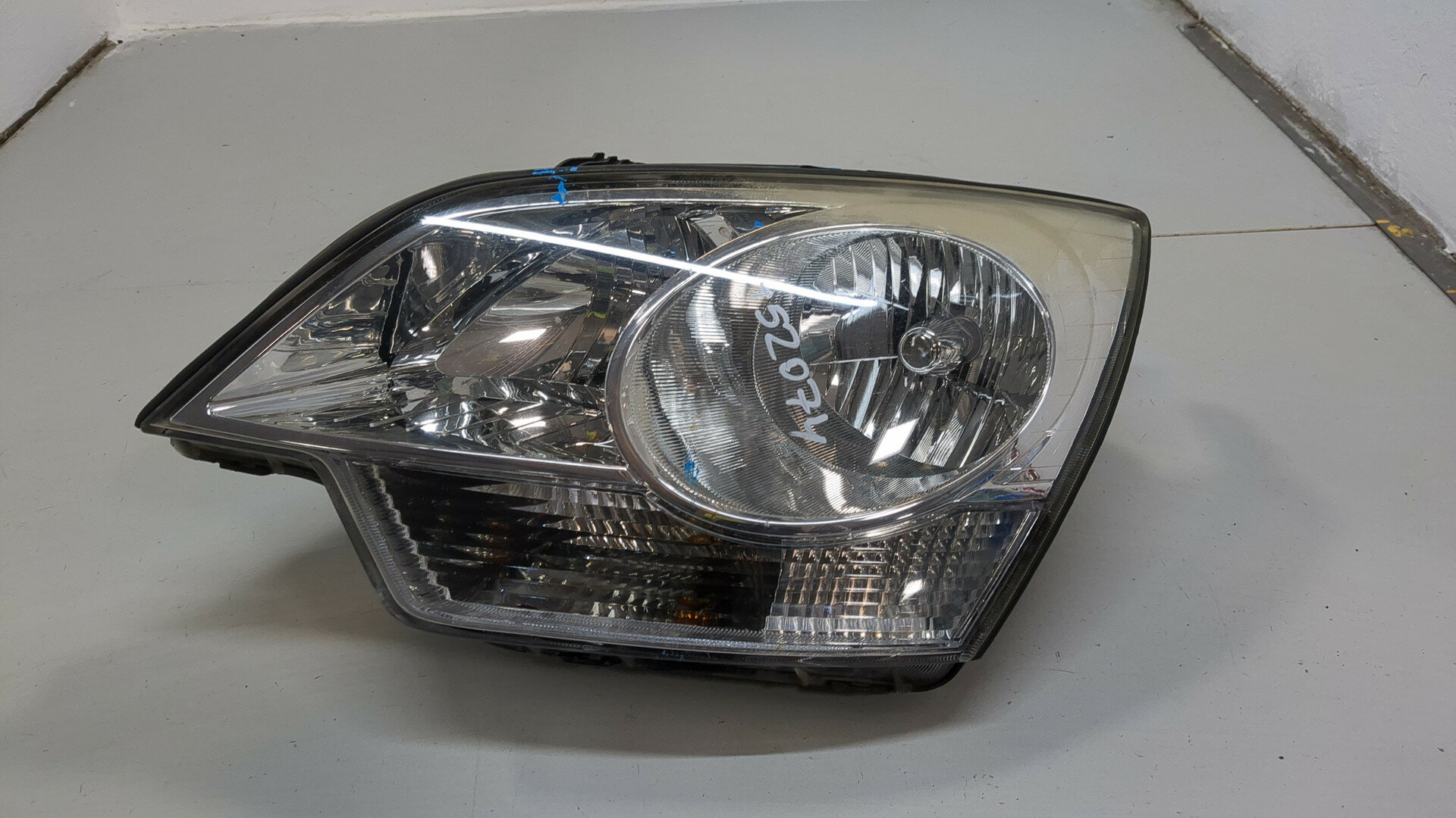 Фара (передняя) левая Opel Antara Б/У