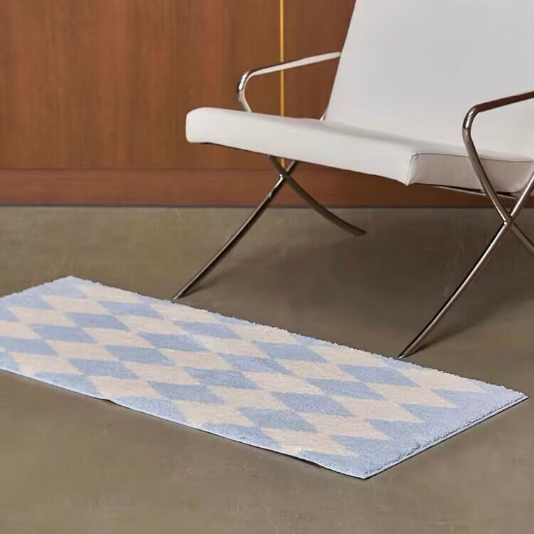 Прикроватный коврик в полоску и клетку в стиле , подходящий для дома, спальни или балкона.