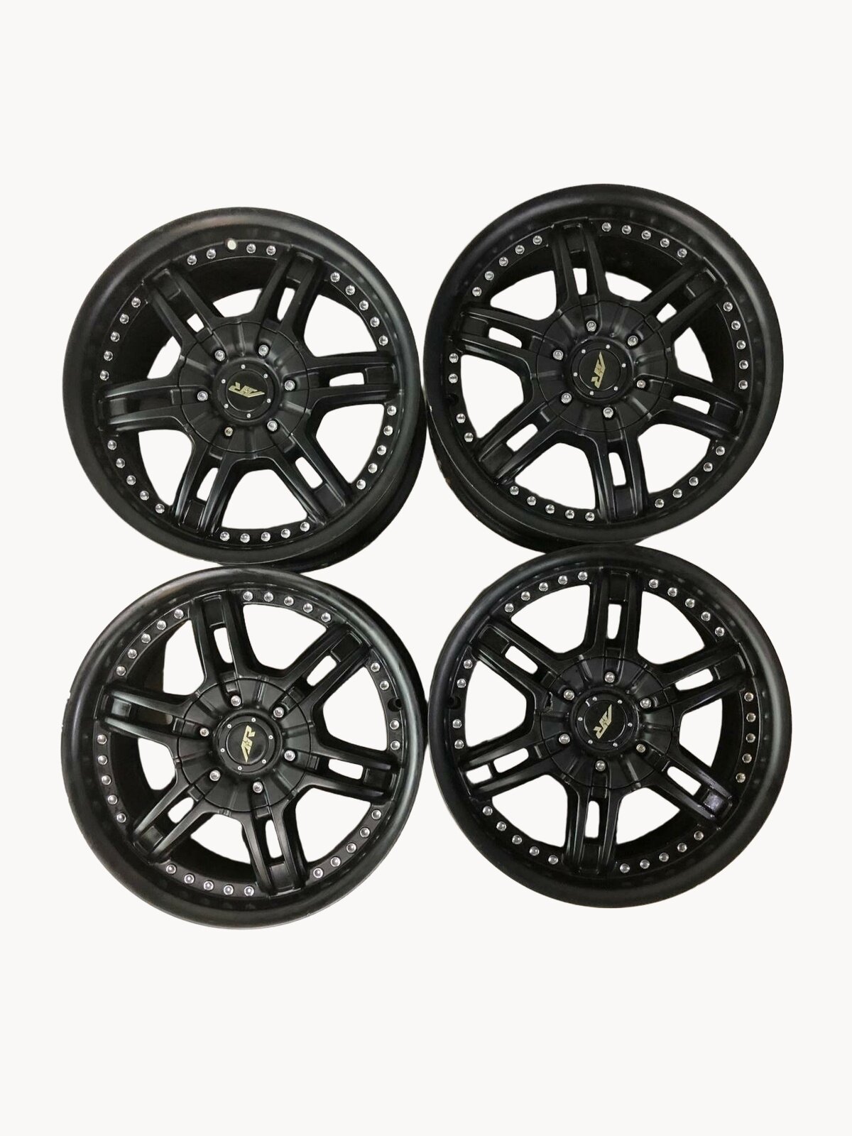 Колесные диски American Racing 17x8 PCD 6x139.7 D77.8 ET25 (Реплика)