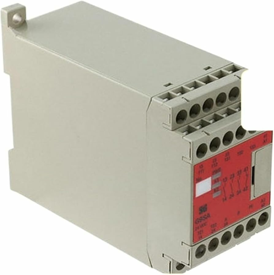 Реле безопасности OMRON G9SA-301 24VAC/DC 3PST-NO