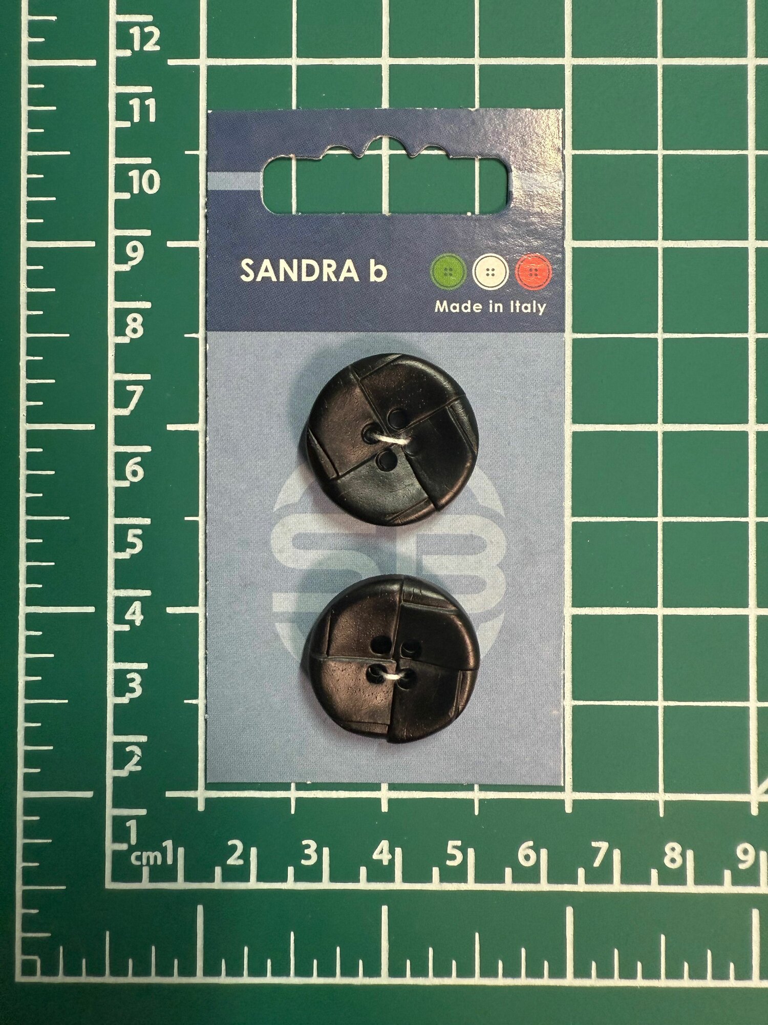 Пуговицы SANDRA b чёрные, 23 мм, 2 шт