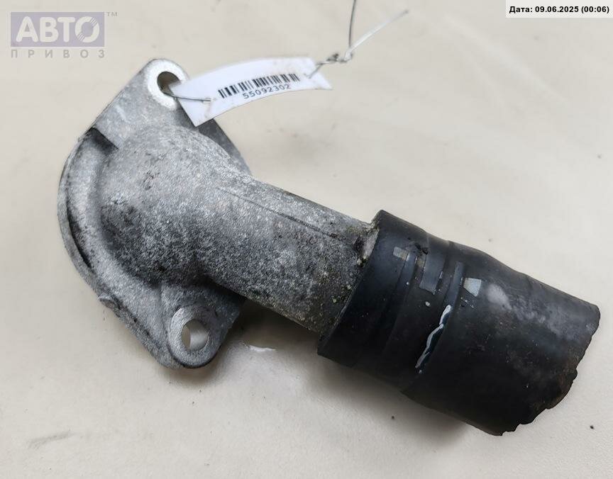 Фланец (тройник) системы охлаждения Nissan Primera P12 (2002-2008)