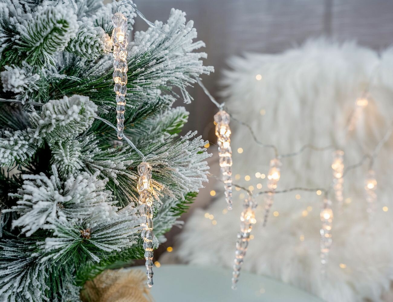 Декоративная светодиодная гирлянда сосульки 'пинатар', 20 тёплых белых LED-огней, 380 см, батарейки, Winter Deco 4070740