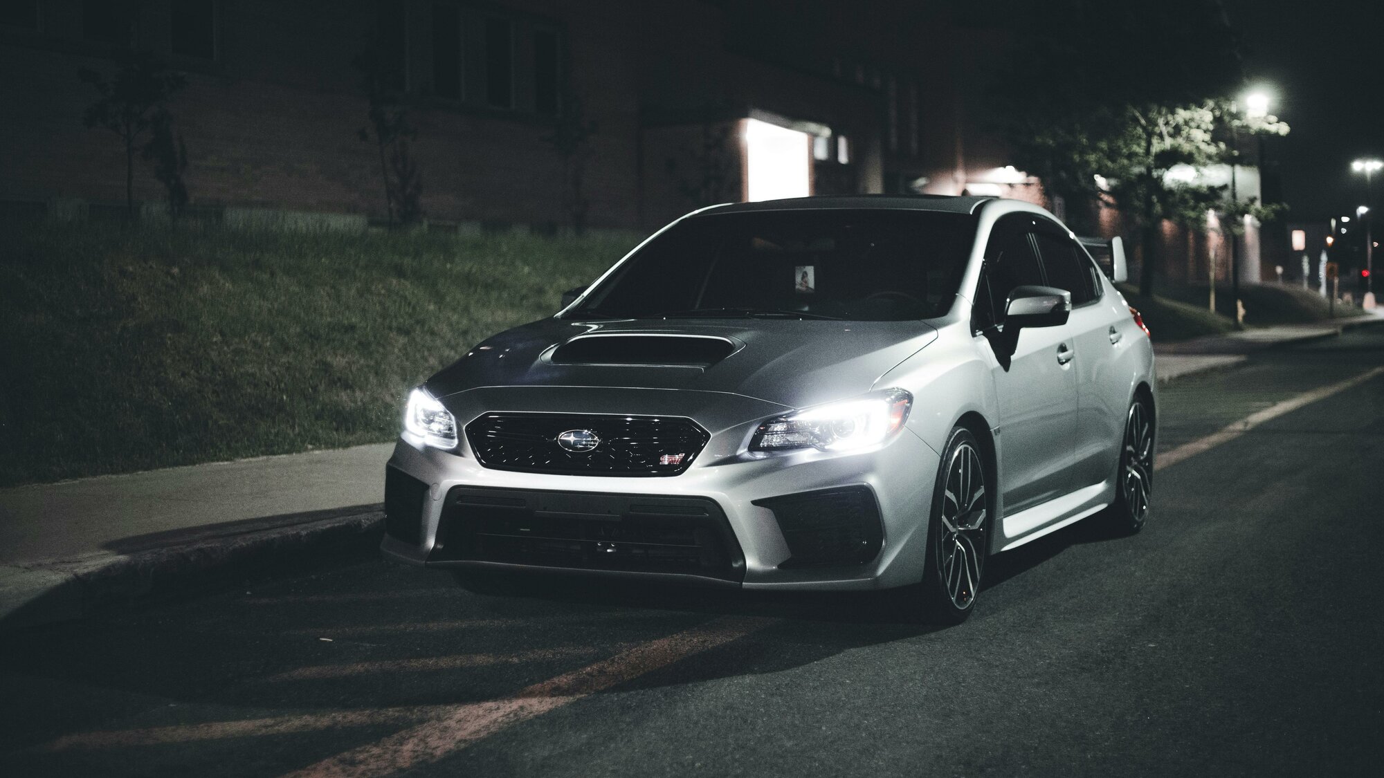 Картина на холсте 60x110 LinxOne "Автомобиль, интерьер для дома / декор на стену / дизайн