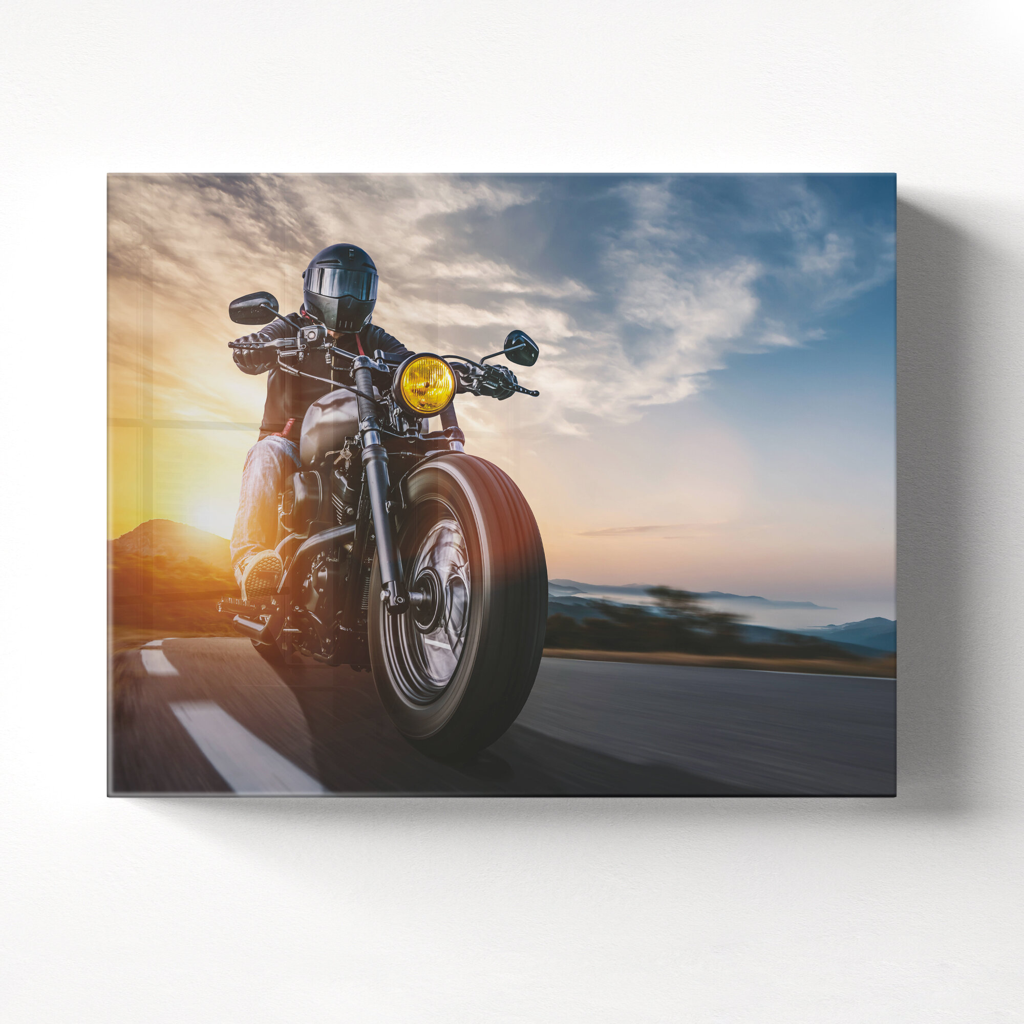 Картина Postermarket "Мотоциклист" на стекле, цифровая печать, 40x50 см.