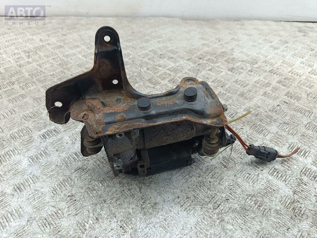 Компрессор пневмоподвески Mercedes S-Class W220 (1998-2005)