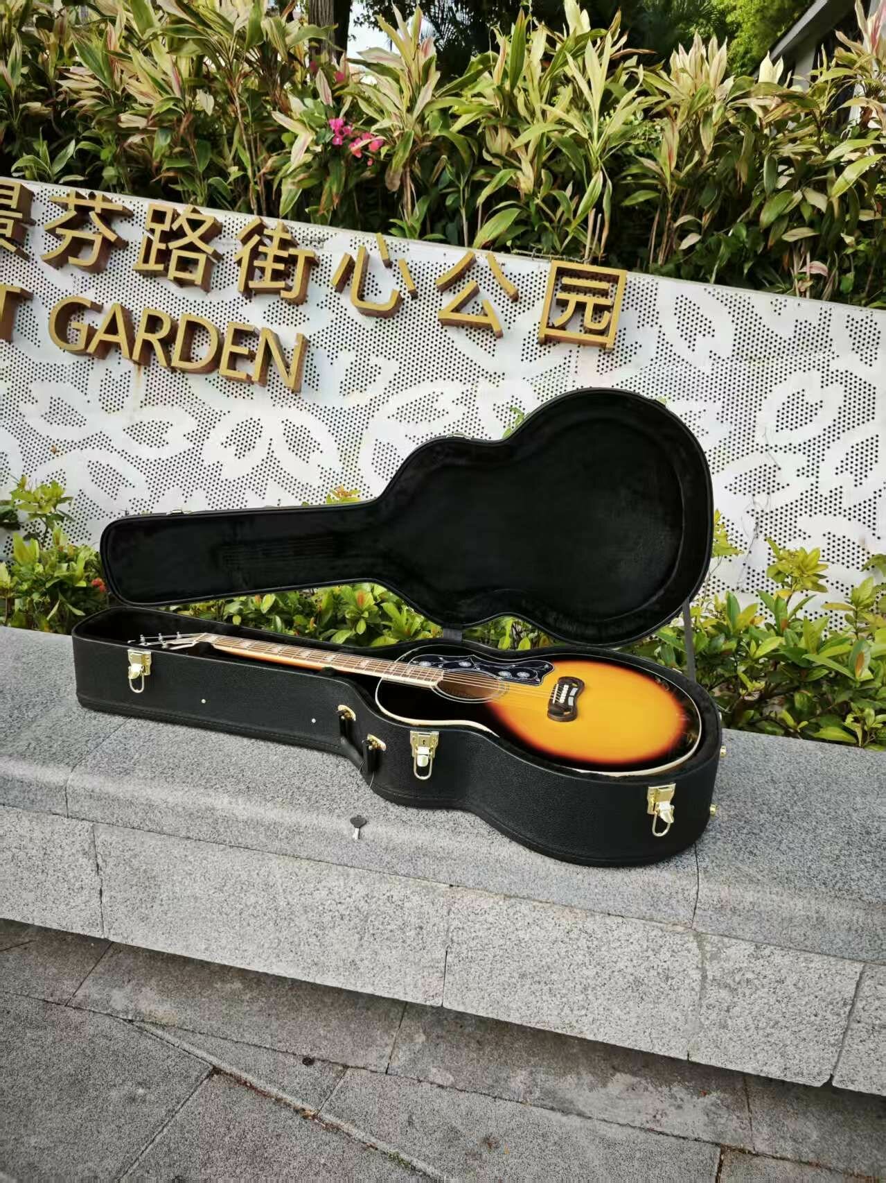 Акустическая гитара gibson sj200 6-струнная, корпус Красное дерево 42"+Содержит кожаный футляр для гитары