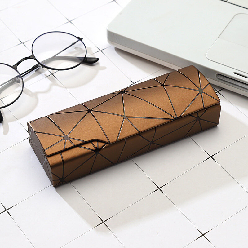 Коробка для очков кожаная, магнитная, элегантная, простая, антидавительная, портативная (1 шт)