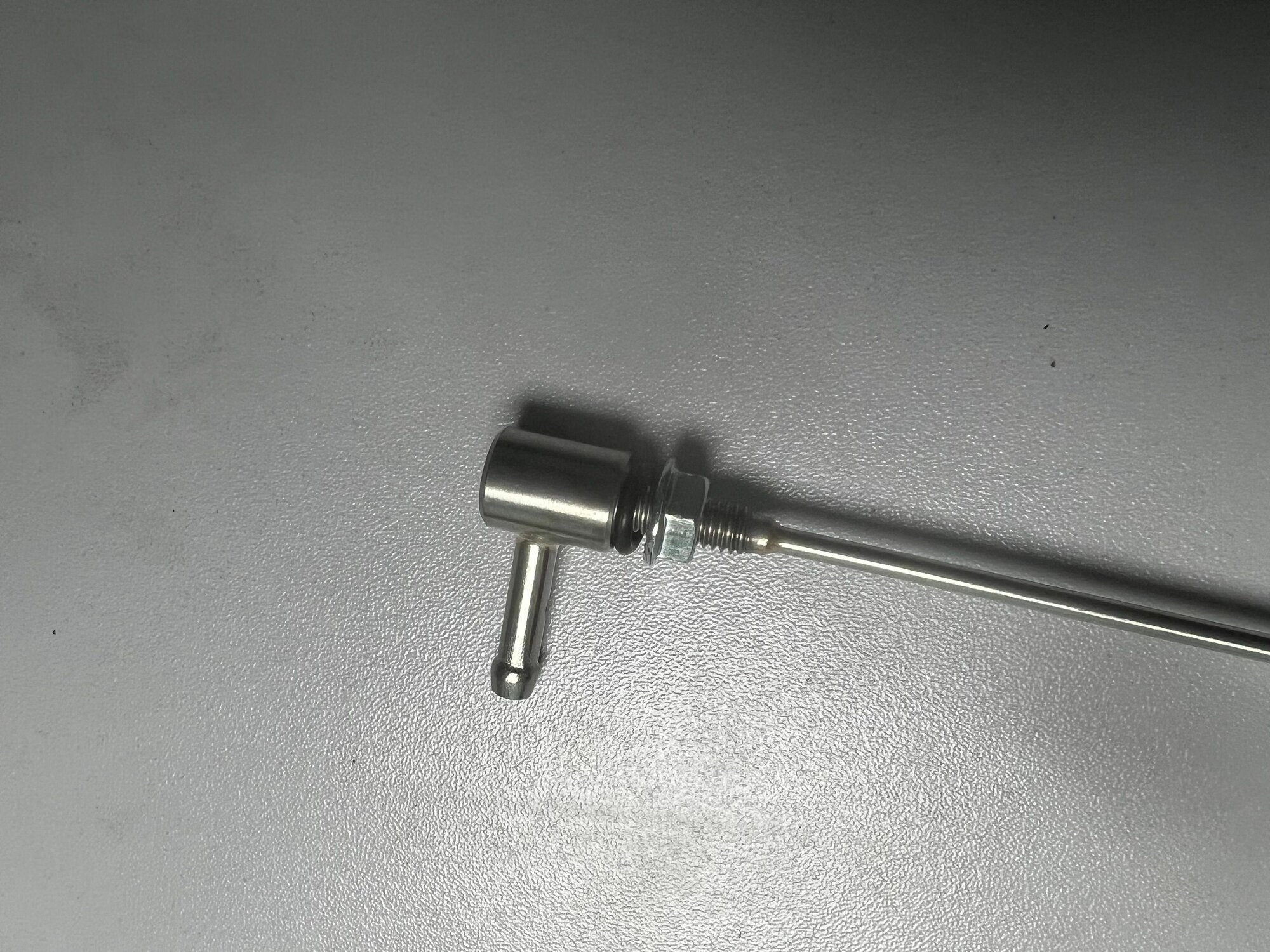 Топливозаборник (металл) 90гр, резьба M6, 47см.