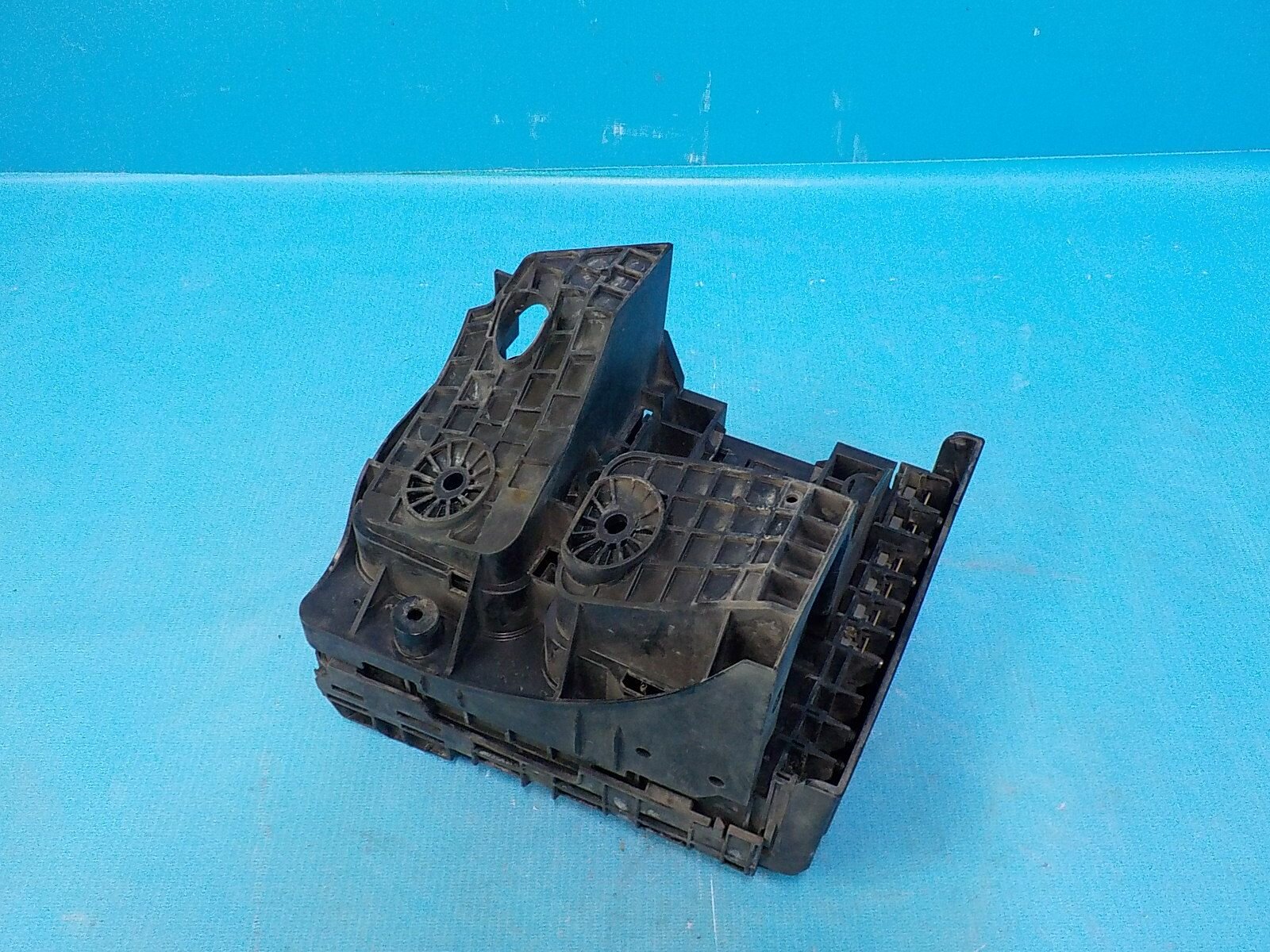 Блок предохранителей под капотом SKODA Yeti 2009-2018 1K0937125D - Б/У