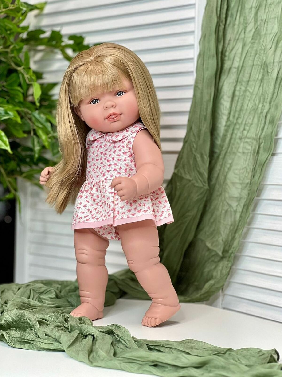 Кукла Manolo Dolls виниловая Manolita 47 см