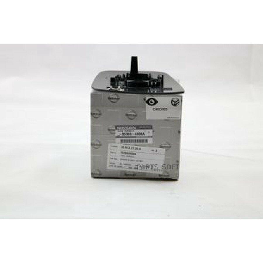 Элемент зеркальный левый Pathfinder 05- от официального дистрибьютора, NISSAN, артикул 963664X00A