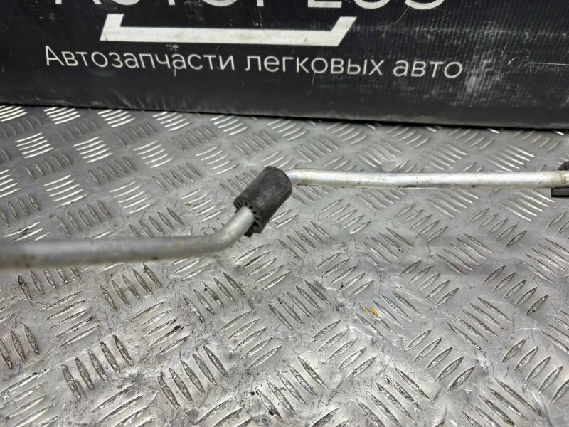 Трубка кондиционера Skoda Octavia 2011 (1.4 CAXA) Б/У с пробегом Арт. 19550 — фото 1