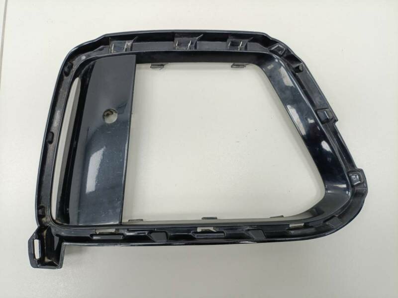 Накладка переднего бампера левая Land Rover Range Rover Sport 2013 кат.номер: LR099794 JK6217F909AB