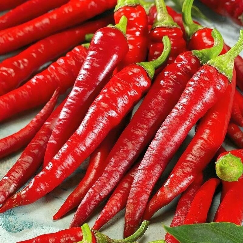 Коллекционные семена перца острого Молния красная