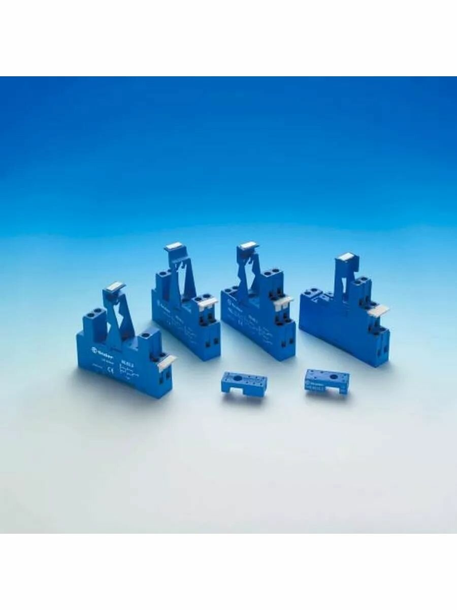 Розетка с винтовыми клеммами с зажимной клеткой для применения с 40.51/40.52/40.61/44.52 FINDER (95.65SMA)