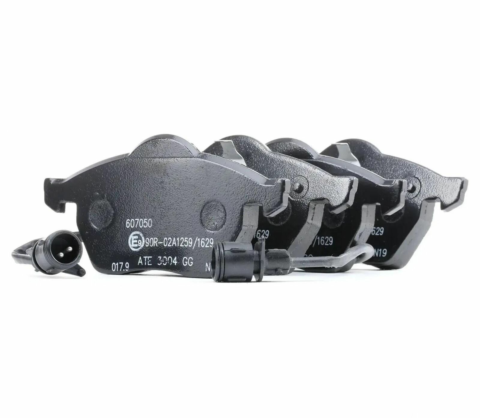 Колодки тормозные ATE 13-0460-7050-2, передние, c датчиком Audi 100 2.0-2.8 90-, 2.3i-2.5 TD 91-, A6 94-, Volkswagen Passat 94-