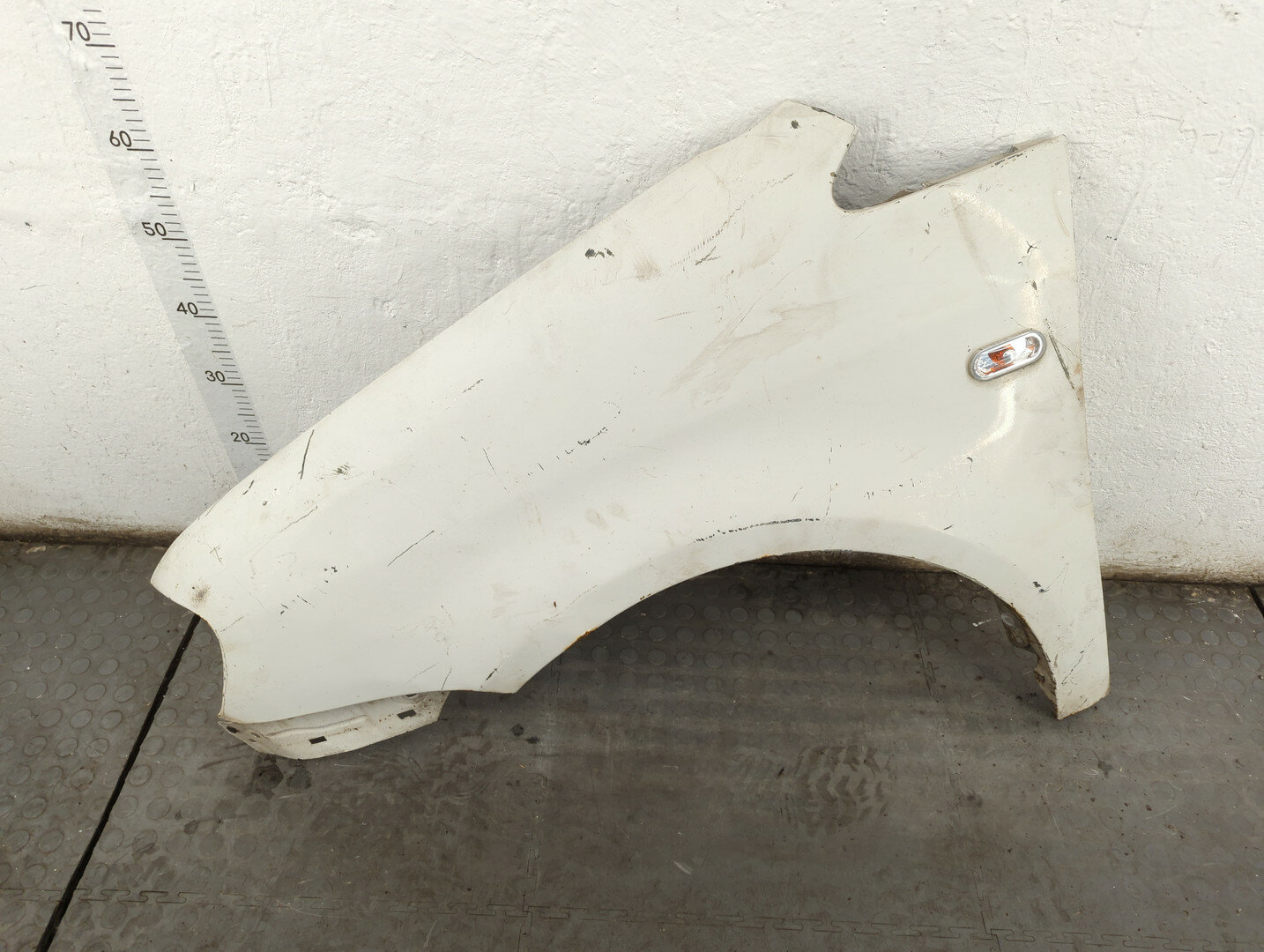 Крыло левое переднее Volkswagen Caddy Б/У