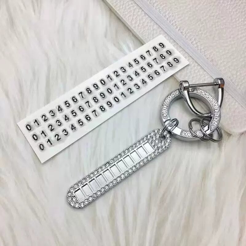 Серебристый брелок с белым номером 6 и пятиконечной звездой, минималистичный металлический аксессуар для ключей