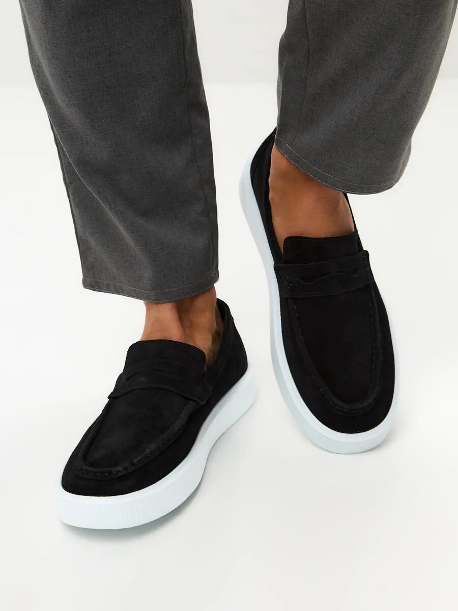 Лоферы кожаные на высокой подошве