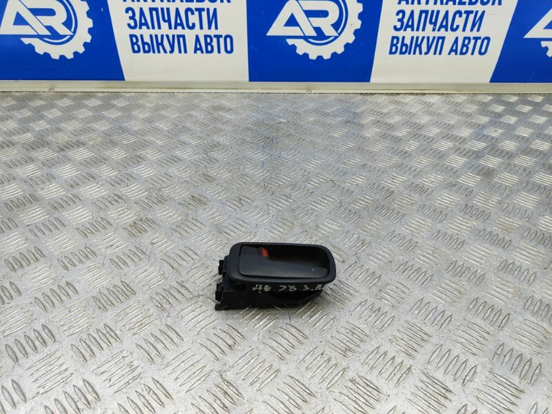 Б/У Ручка двери задней внутренняя левая Mitsubishi Lancer 9 CS / Мицубиши Лансер 9 CS 1.6 4G18 98 Л.С. седан 2005
